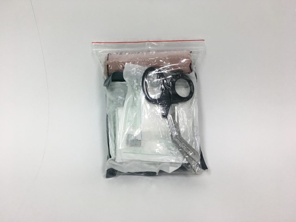 Shark bite/Trauma kit - First Aid Academy